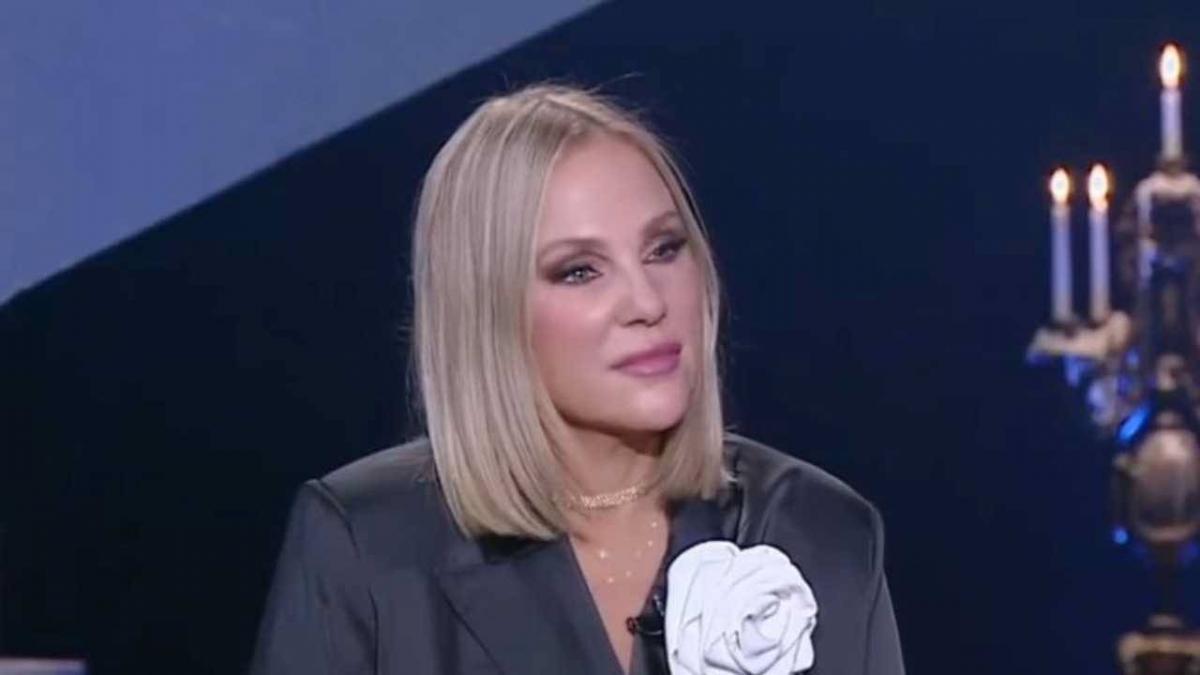 Sherine Reda Withdraws from Live Show: What Embarrassed Her? | Waradana