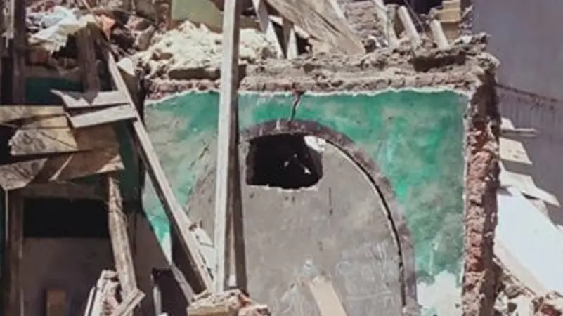 Injuries from Building Collapse Near Metro Station in Cairo | Waradana