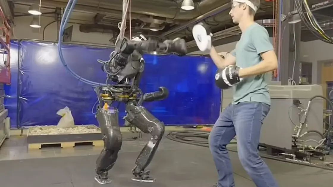 ''Nadia'': A Boxing Robot That Surpasses Professional Athletes | Waradana