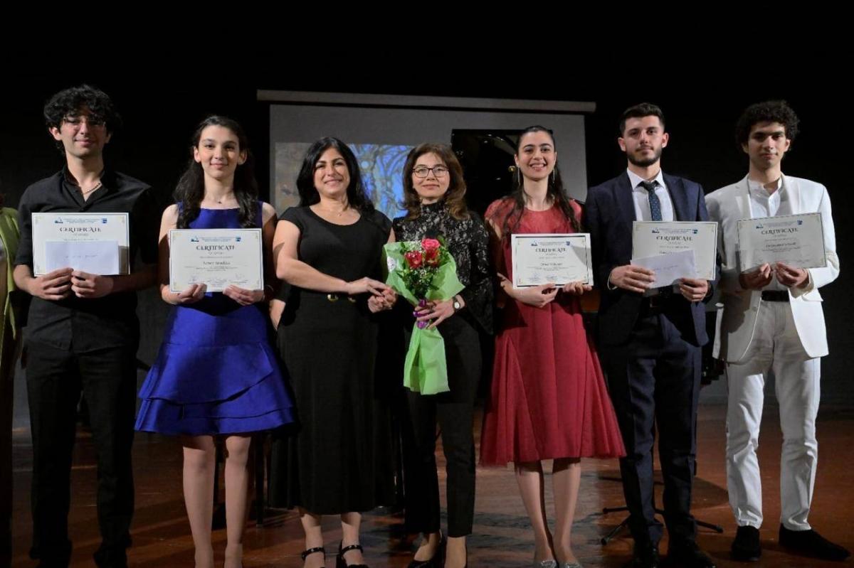 Winners' Ceremony at the ''Margot Babikian'' Piano Competition ... 4 ...