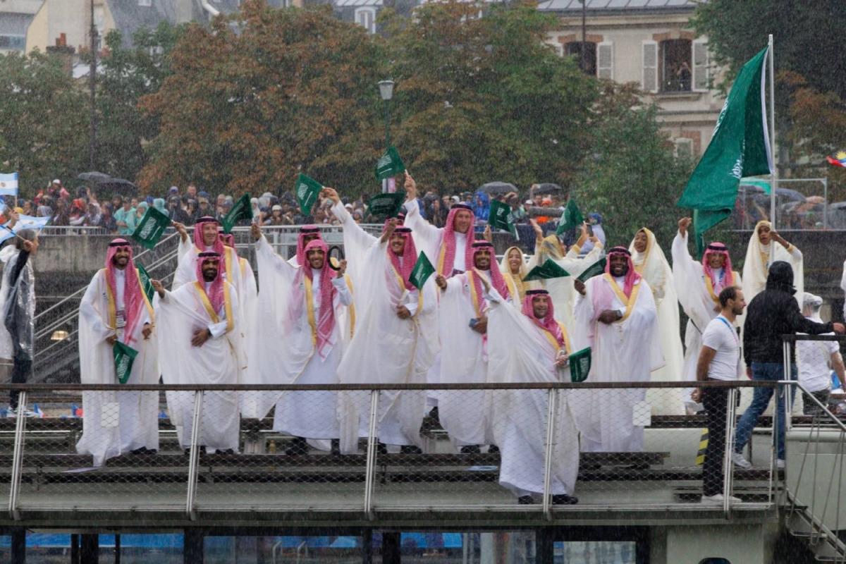 Saudi Mission in Paris: Traditional Attire Highlights | Waradana